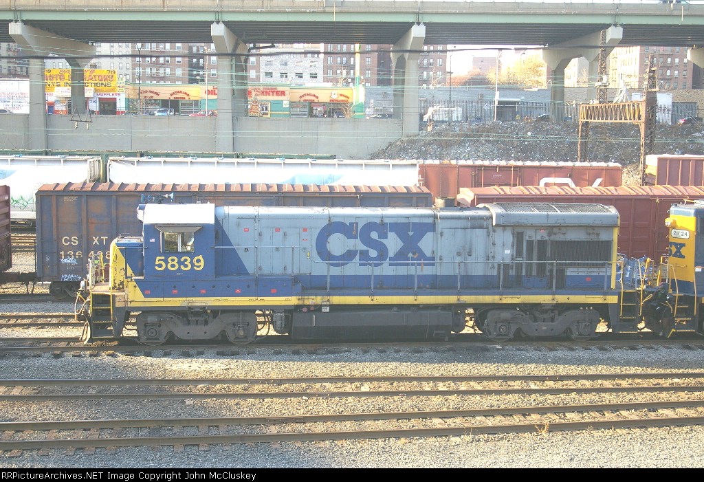 CSX 5839